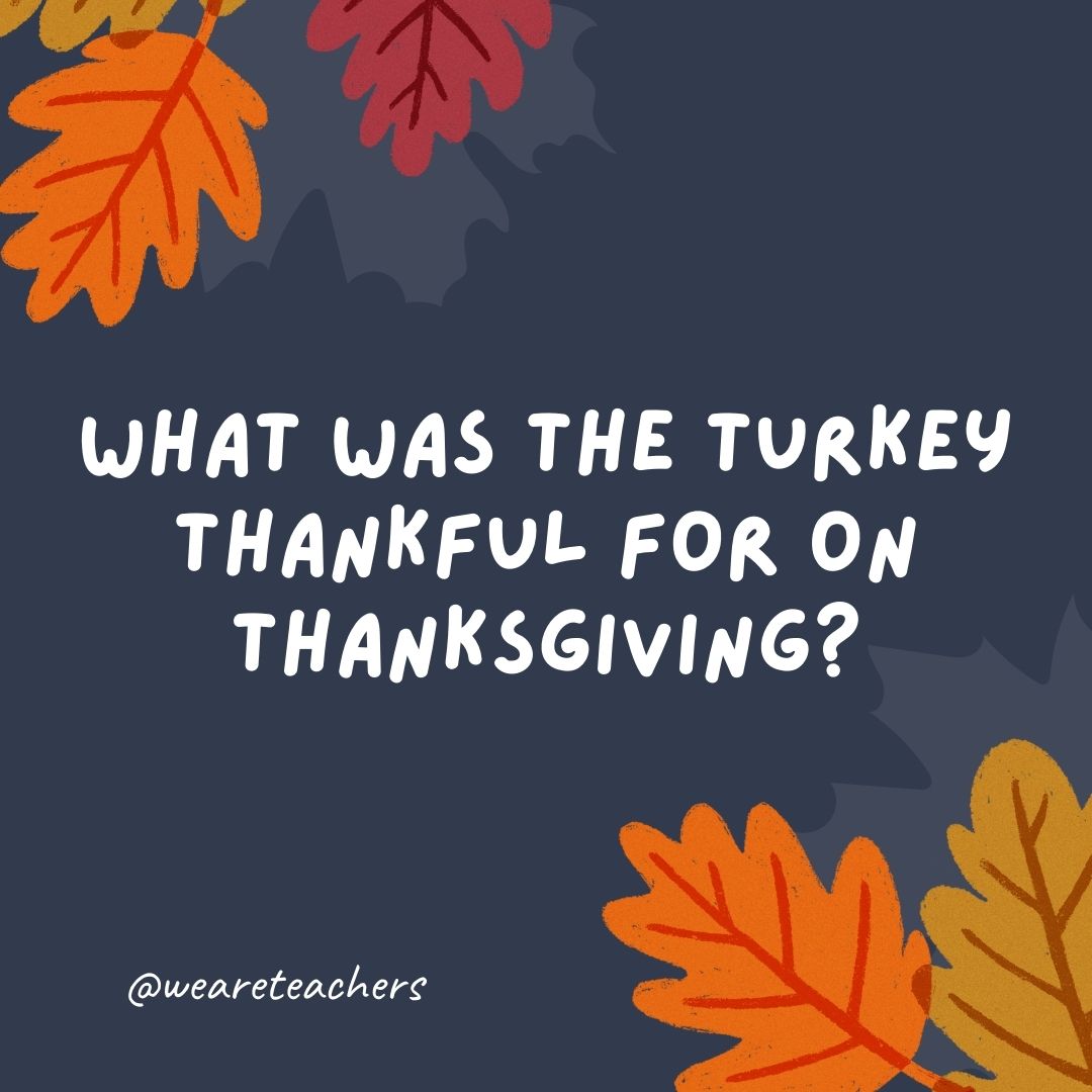 103 Corny Thanksgiving Jokes for Kids and Adults