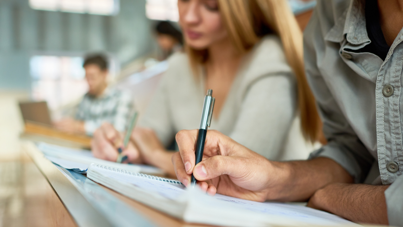 13 Strategies to Improve Classroom Discussions (& Anchor Charts!)