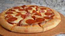 This Pizza Math Activity Teaches Fractions in a Fun Way