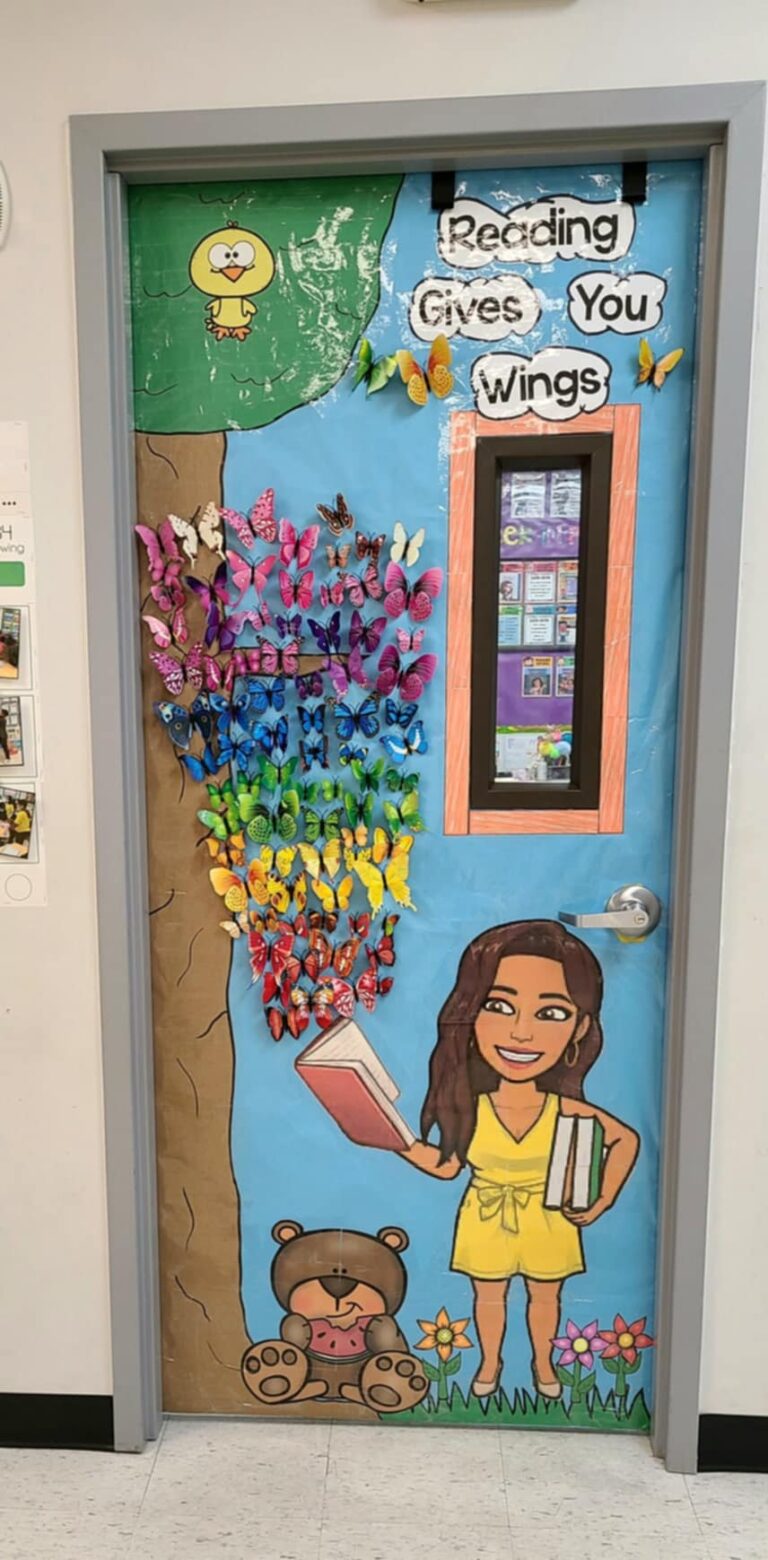 97 Welcoming Classroom Doors for Back to School