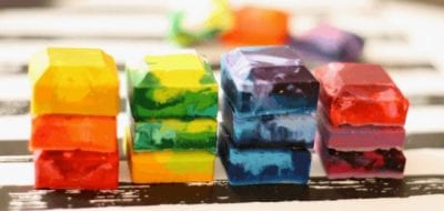 30 Amazing Things To Do With Broken Crayons