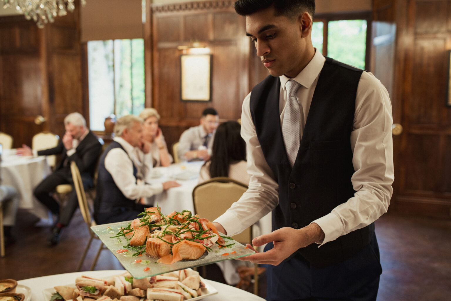 23 Best First Jobs for Students and Teens