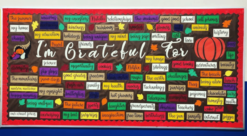 Thanksgiving Bulletin Boards & Door Decorations To Showcase Gratitude