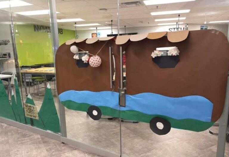 97 Welcoming Classroom Doors for Back to School