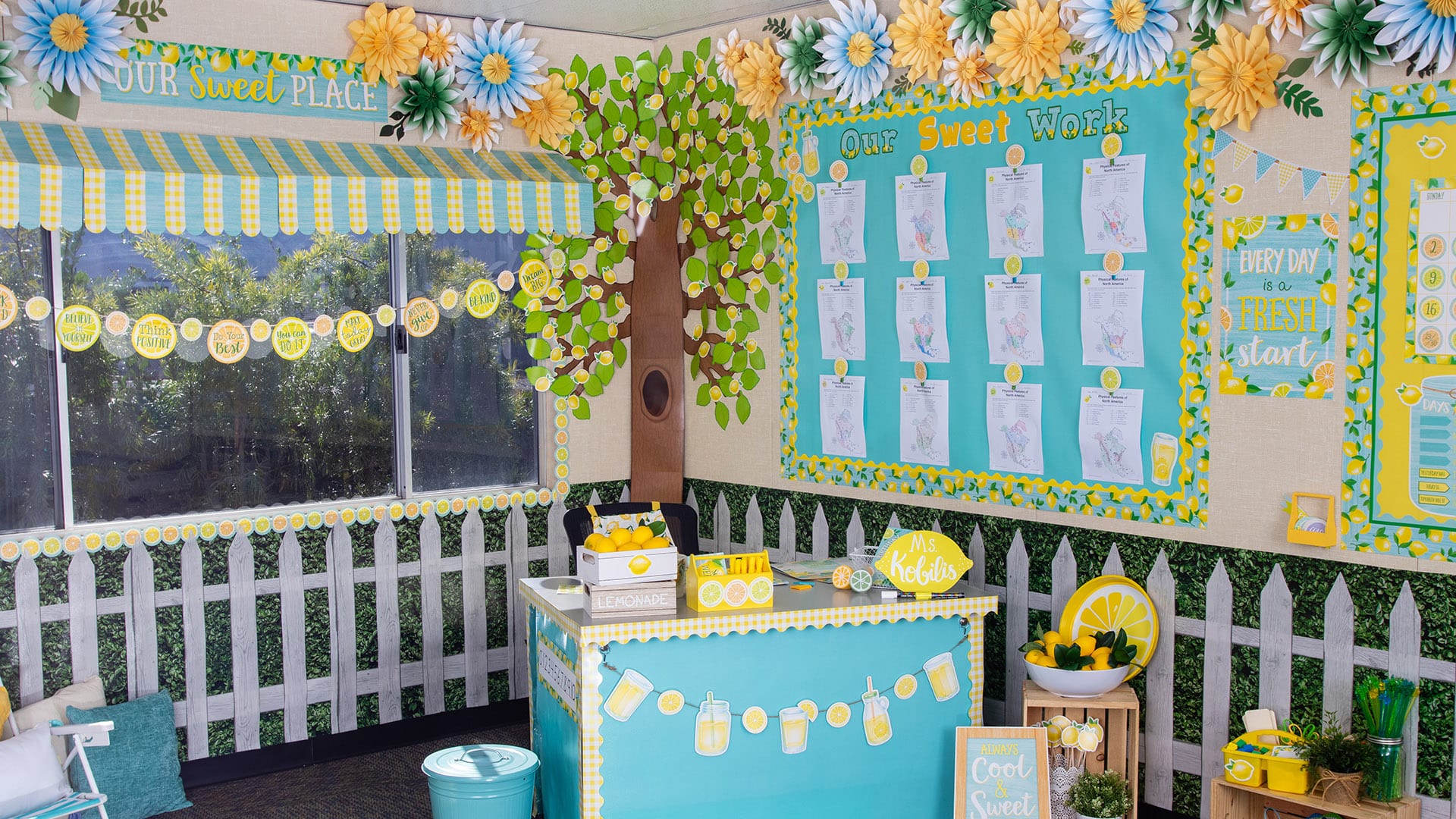 17 Fun Virtual Teacher Backgrounds for Online Teaching - We Are Teachers