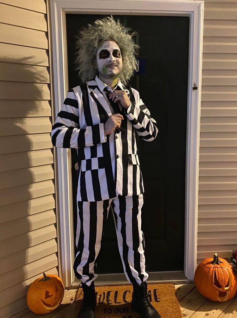 80 Fantastic Halloween Costumes for Teachers in 2025