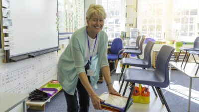 Sign Up For Our Classroom Set Up Course! - We Are Teachers