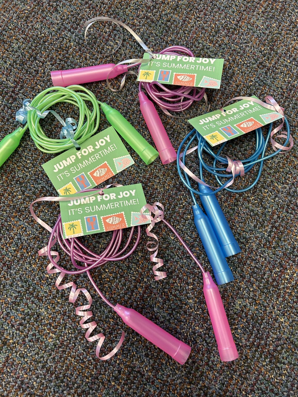 10 Easy DIY End-of-Year Student Gifts (Free Printable Tags)