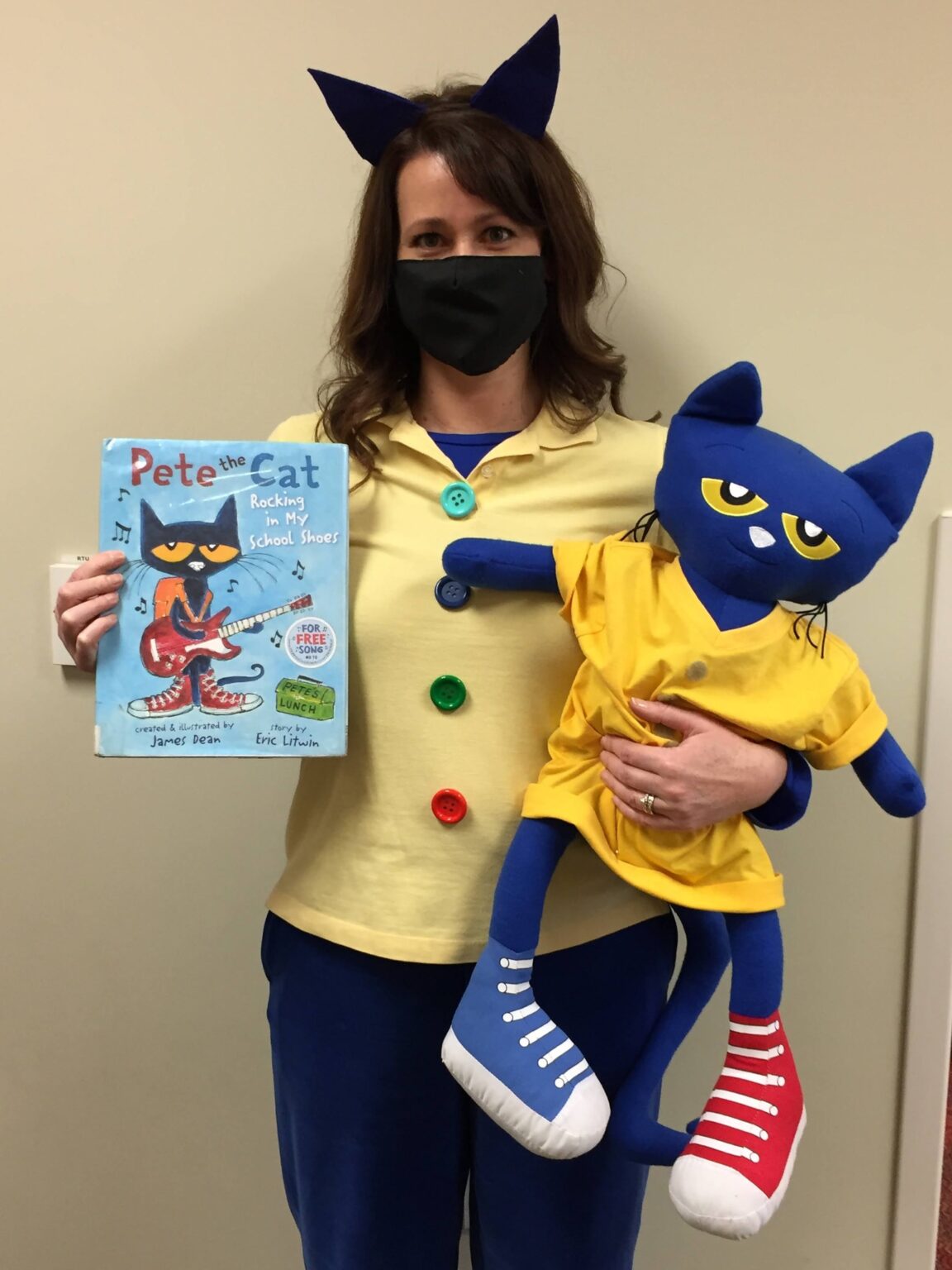 37 Amazing Book Character Costume Ideas for Teachers