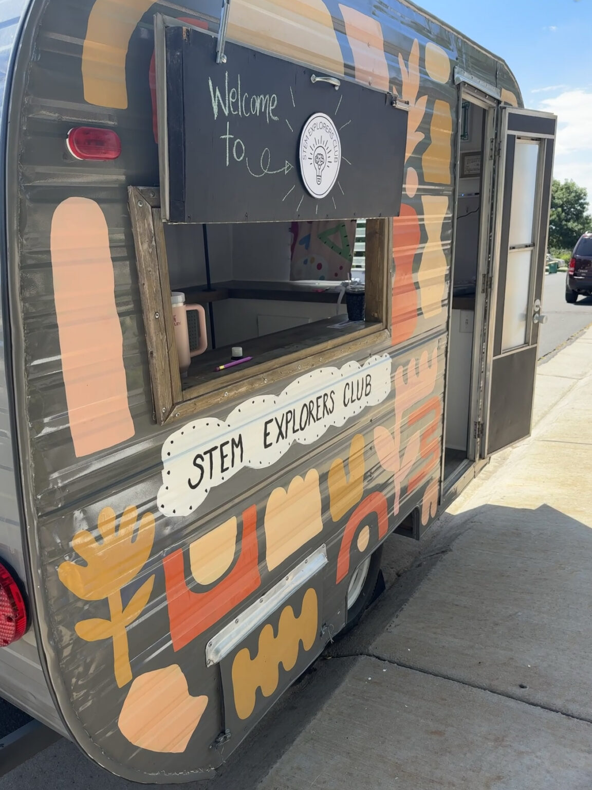 This Teacher Made Her Own STEM Trailer on Wheels